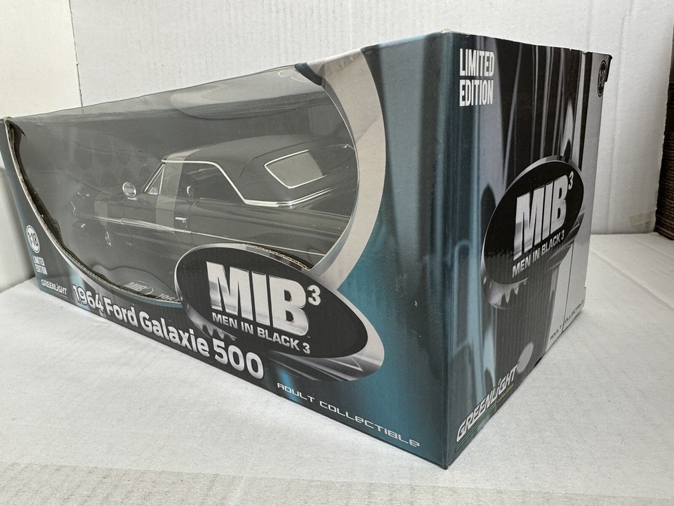 GREENLIGHT MAN IN BLACK MIB 1964 FORD GALAXIE 500 BLACK 1:18 DIECAST ...
