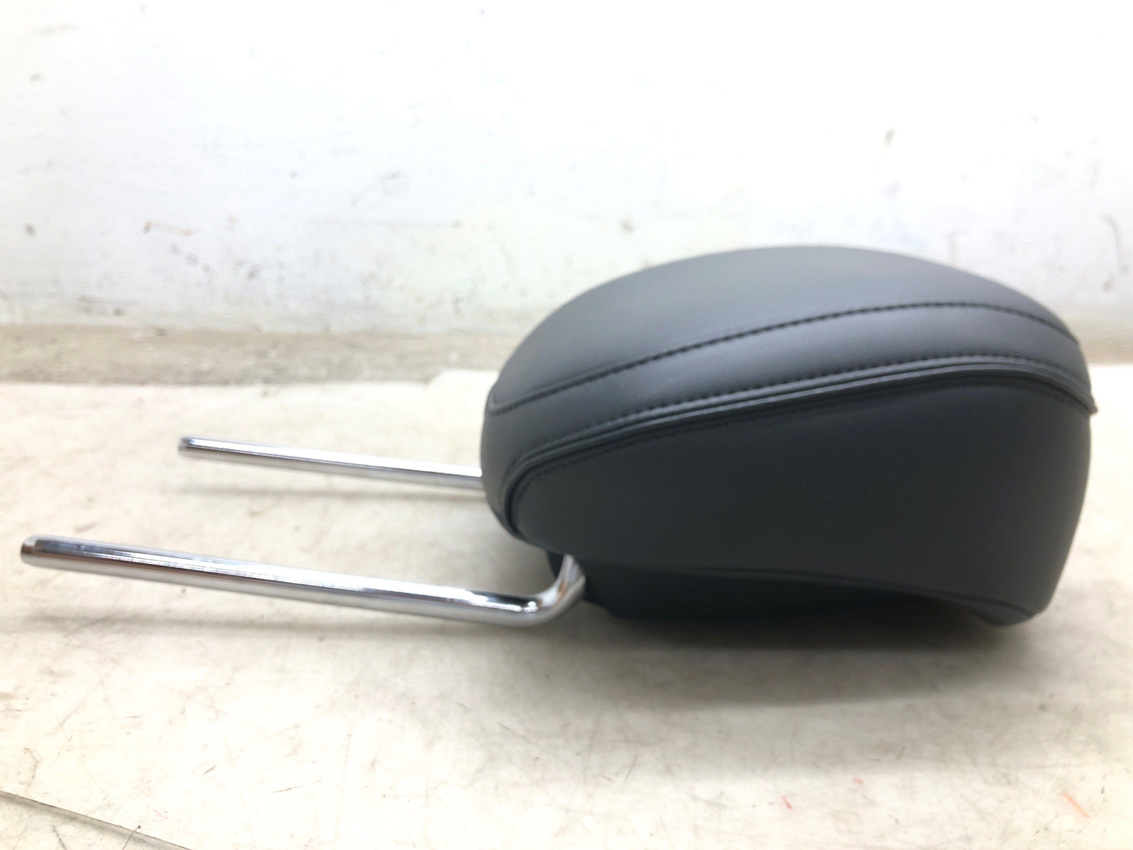 2018-2019 LINCOLN NAVIGATOR OEM SELECT FRONT RIGHT SIDE SEAT HEADREST 4 ...