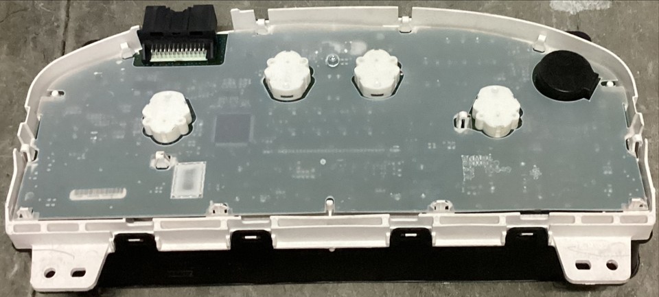 11 FORD ESCAPE XLT 2.5L INSTRUMENT CLUSTER SPEEDOMETER MPH TACH ...