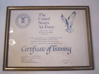 1984 U.S. AIR FORCE CERTIFICATE OF TRAINING - SIGNED - FRAMED 12" X 9 ...