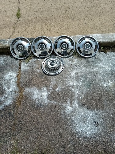 Set of 4 1962 1963 1964 Chevy Monza Hubcap 13" Wheel Cover Sold As Is ...