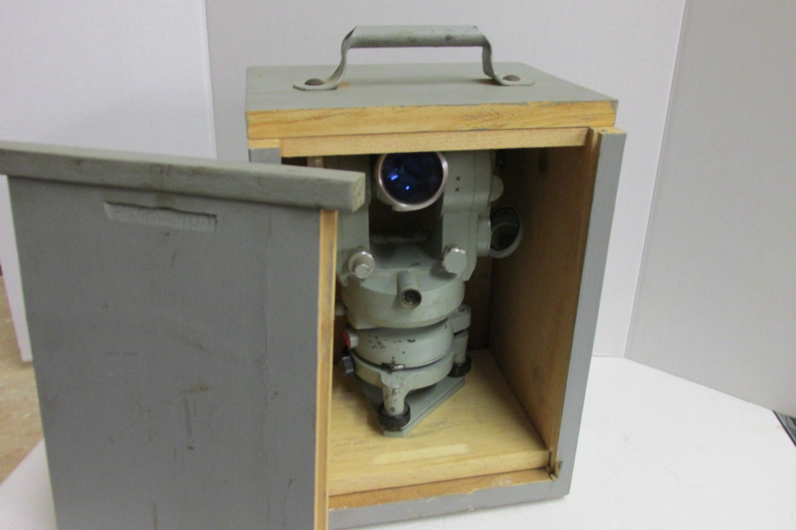 VINTAGE MOM BUDAPEST SURVEYING THEODOLITE TEB23 GULF WAR BRING BACK ...