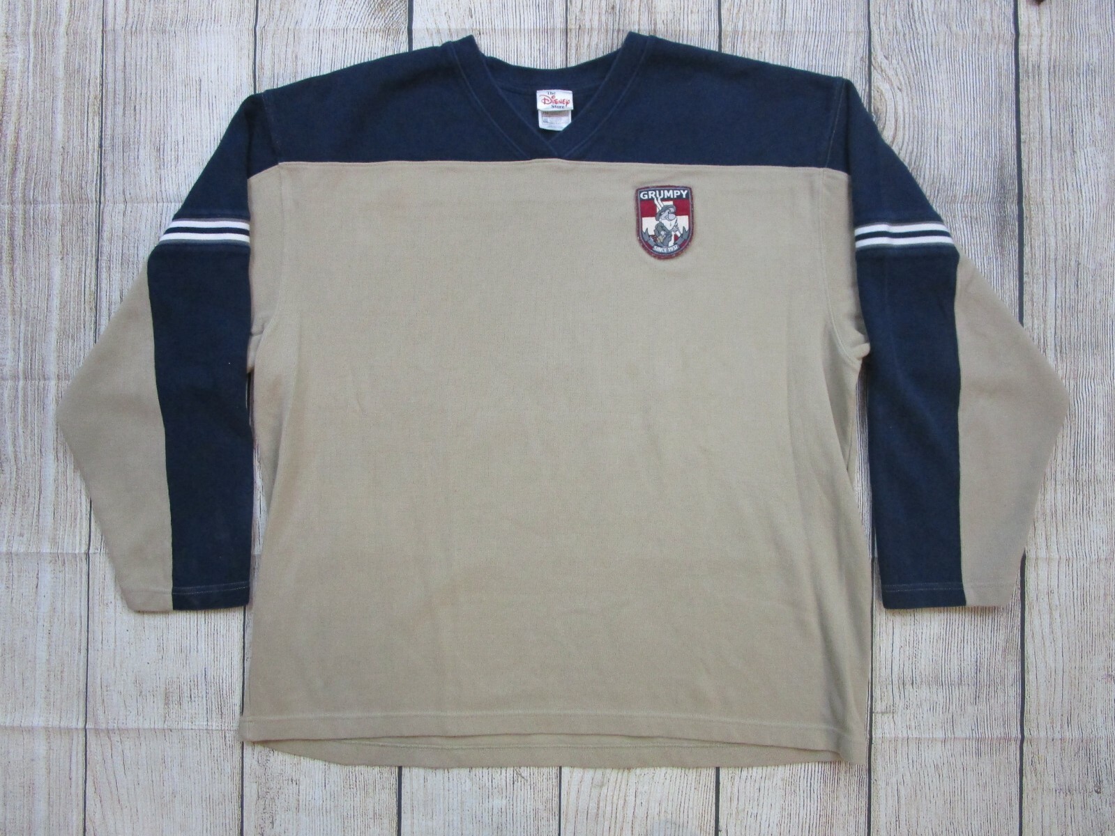 NICE Disney Seven Dwarfs Grumpy Since 1937 V-Neck Swe… - Gem