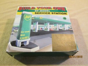 BP "Build Your Own" service station model or diorama, 1995 | eBay
