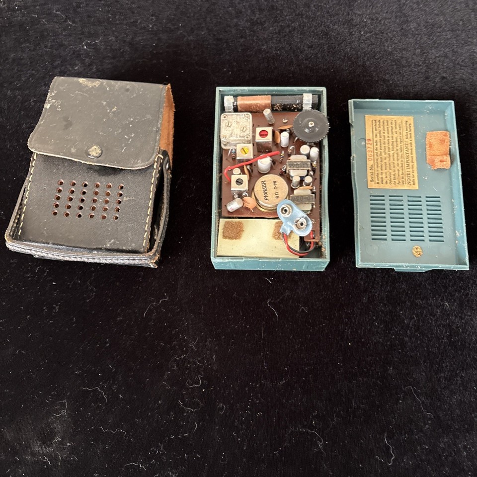 Realtone Six Transistor Radio TR-1675 w/ Leather Case Plays | eBay