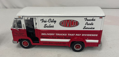1961 Divco Divided Step Van Model 70 Delivery Trucks Service Diecast ...