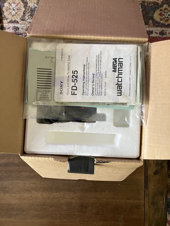 Vintage Sony Mega Watchman FD-525 Portable B&W TV AM/FM Radio Tuner ...