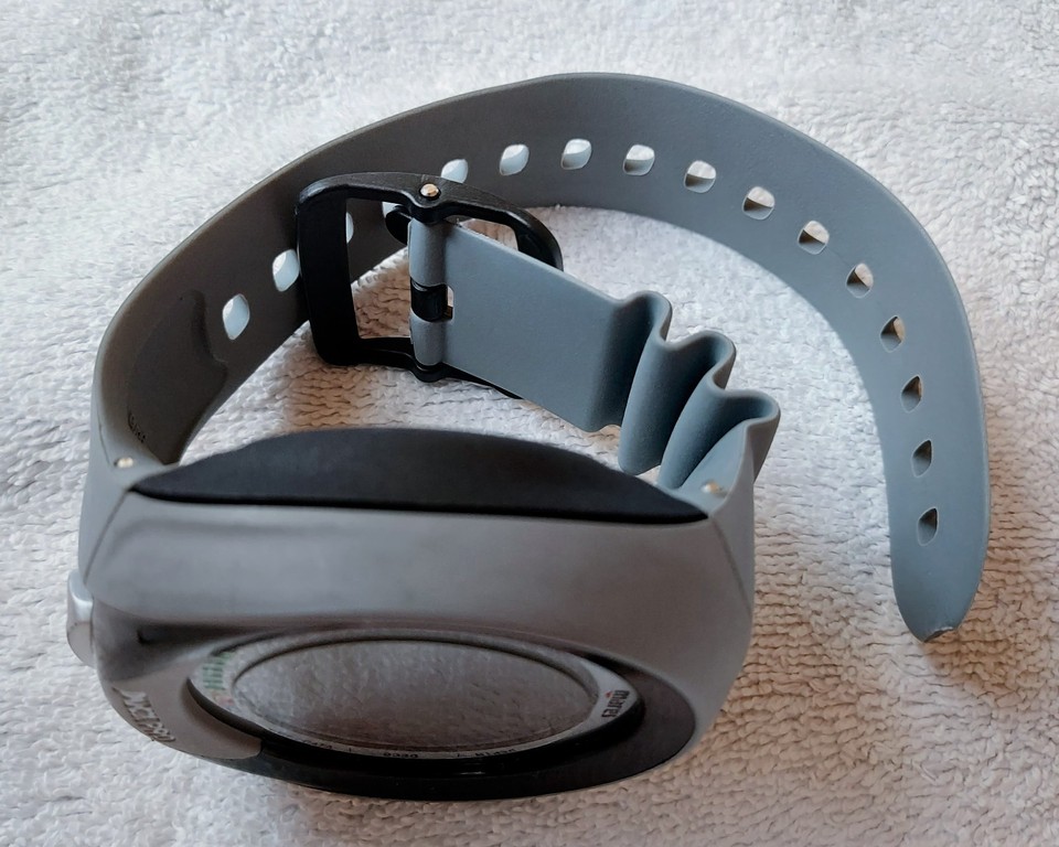 Mares Puck Pro + , model 414135 super clean with screen protector | eBay