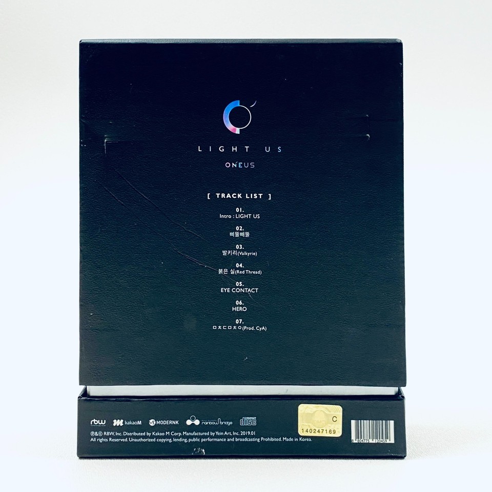 ONEUS LIGHT US Valkyrie Mini Album CD Members Autograph | eBay
