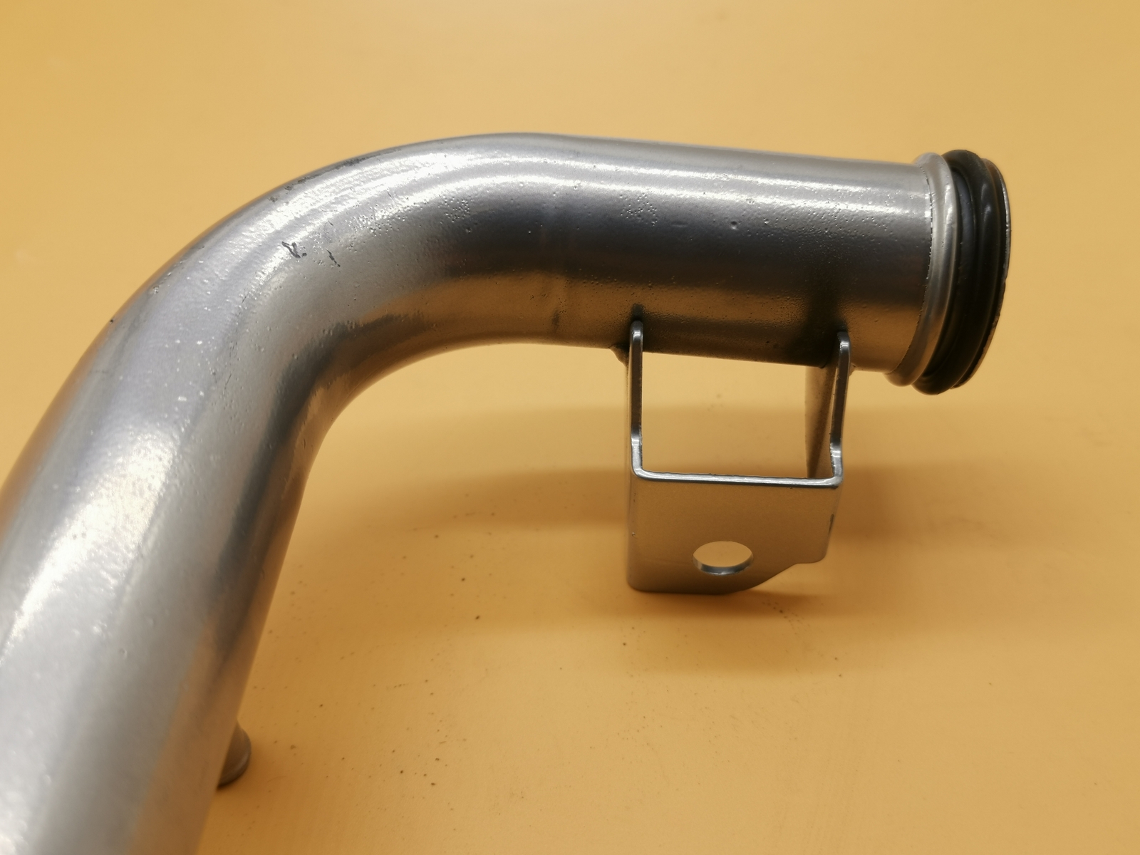 MD307137 Water Coolant Pipe w/ O-rings For Montero, Montero Sport 3.0L ...