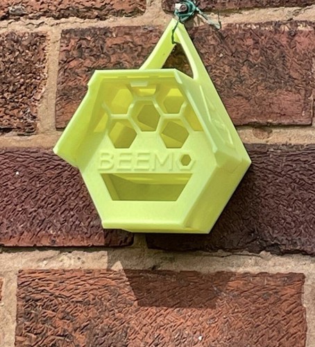 SOLITARY BEE HOTEL HIVE SHELTER REST & REFUEL STOP | eBay UK