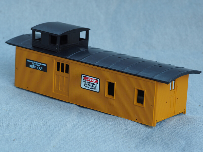 RCR - HO CABOOSE SIDE DOOR, LARGE - DANGER, KEEP OUT | eBay