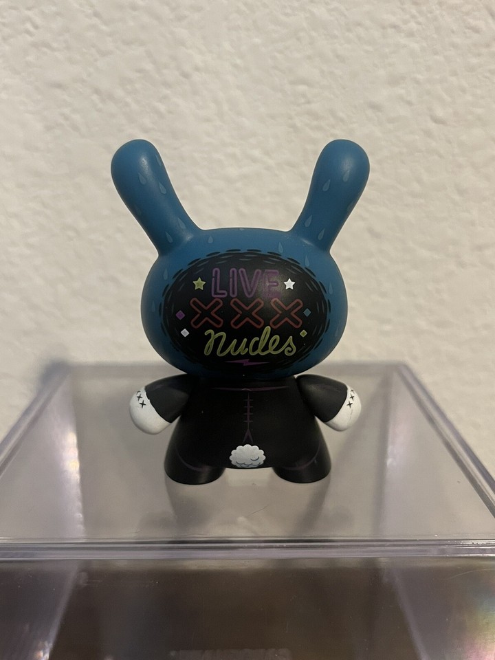Kidrobot Dunny Evolved Starry Eyed Shy Blue Wolf 3" Vinyl Figure Phase ...