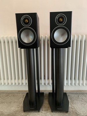 Monitor Audio Bronze 1 Bookshelf Speakers in Pristine Condition Black ...