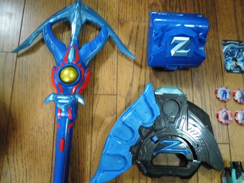 Ultraman Zet Ultra Zett Riset Riser Holder Medal 6 Trigger Guts Purence ...