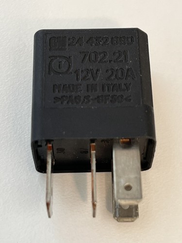*GENUINE GM 4 BLADE TERMINAL 12V 20A RELAY BLACK 24432680 / 702.21 ...