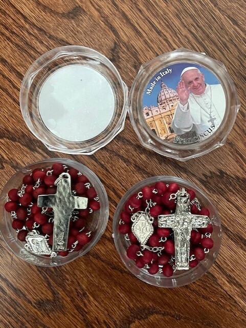 Lot 2 Blessed Catholic Rosary Rose Scented Beads Pope Francis / Papa ...