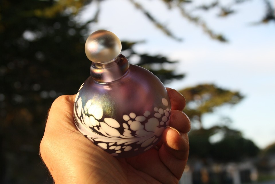 RARE Maytum Studio ART GLASS PERFUME BOTTLE Susan Mueller Iridescent | eBay