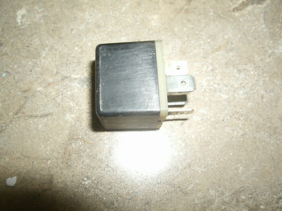 96-00 TOWN & COUNTRY / CARAVAN / VOYAGER RELAY 56006707 68832C 2126 | eBay