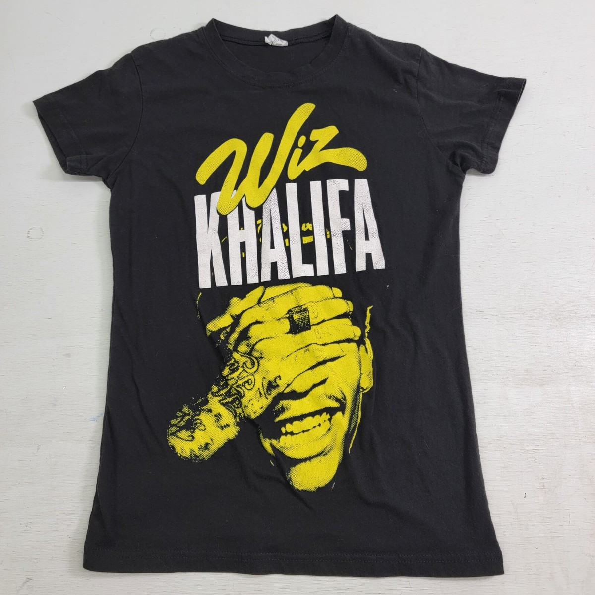 Wiz Khalifa Logo Black And Yellow Khalifa Kush Store | KK Logo Pin