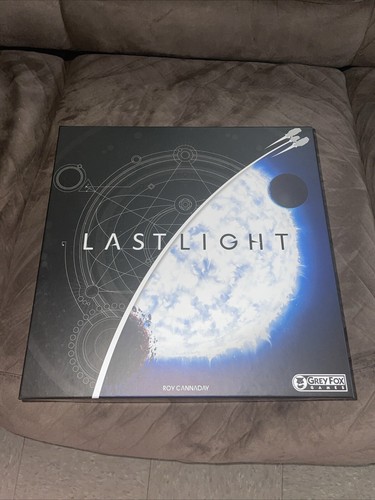 Last Light Board Game | Explore Space, Fight Your Friends! 195893528073 ...