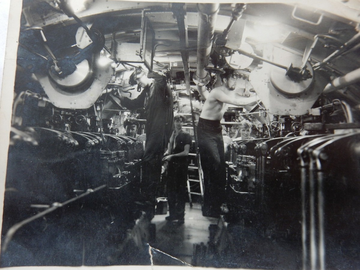Ww2 Submarines Inside