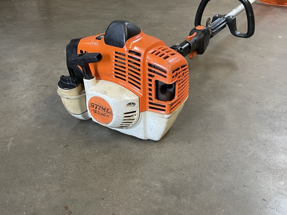 STIHL FS240R String Trimmer / 37.7cc Gas Brush Cutter - Starts & Runs ...