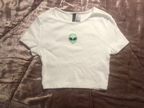 Alien crop top t shirt small | eBay