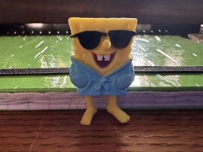 2011 SpongeBob in a Blue Bathrobe Vending Machine Figurine 1.5" Plastic ...