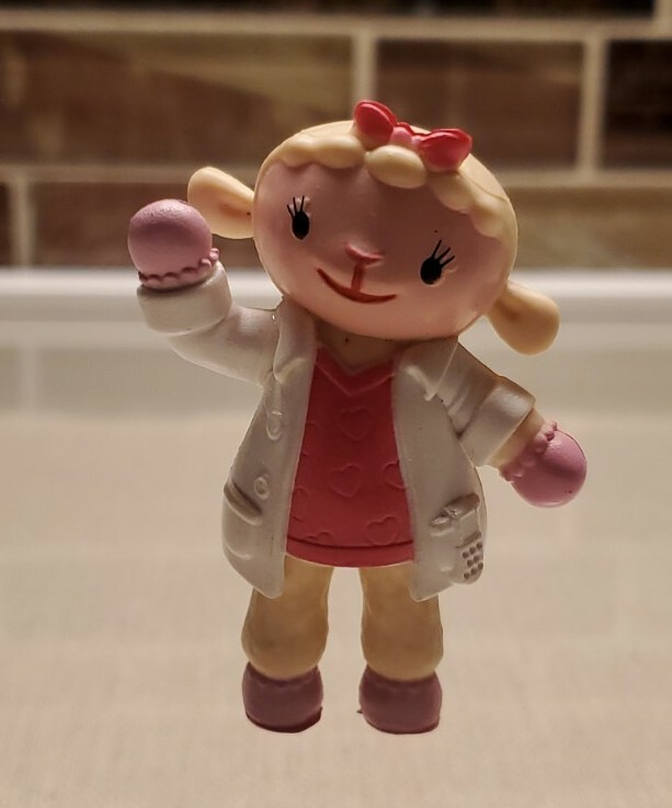 Doc Mcstuffins Lambie Images Disney Parks Doc McStuffins Deluxe Figure
