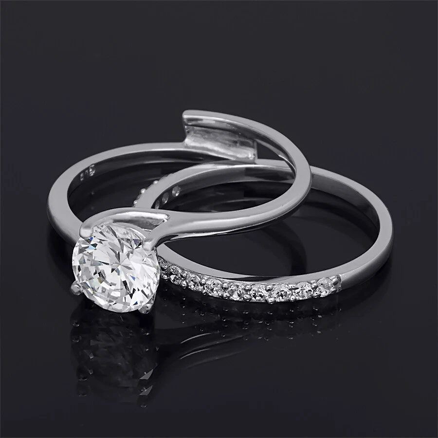 Interlocking Rings For Couples