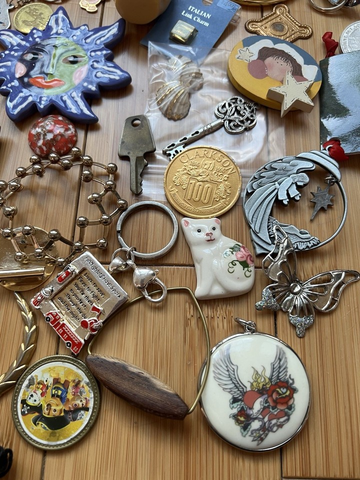 100+ pc Vintage & Modern Junk Drawer Treasure Trinkets Lot Assorted ...