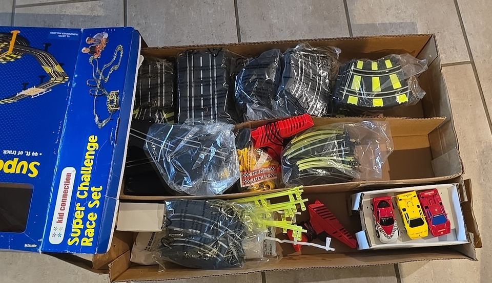 Vintage Kid Connection Super Challenge Slot Car Race Set / In Box ...