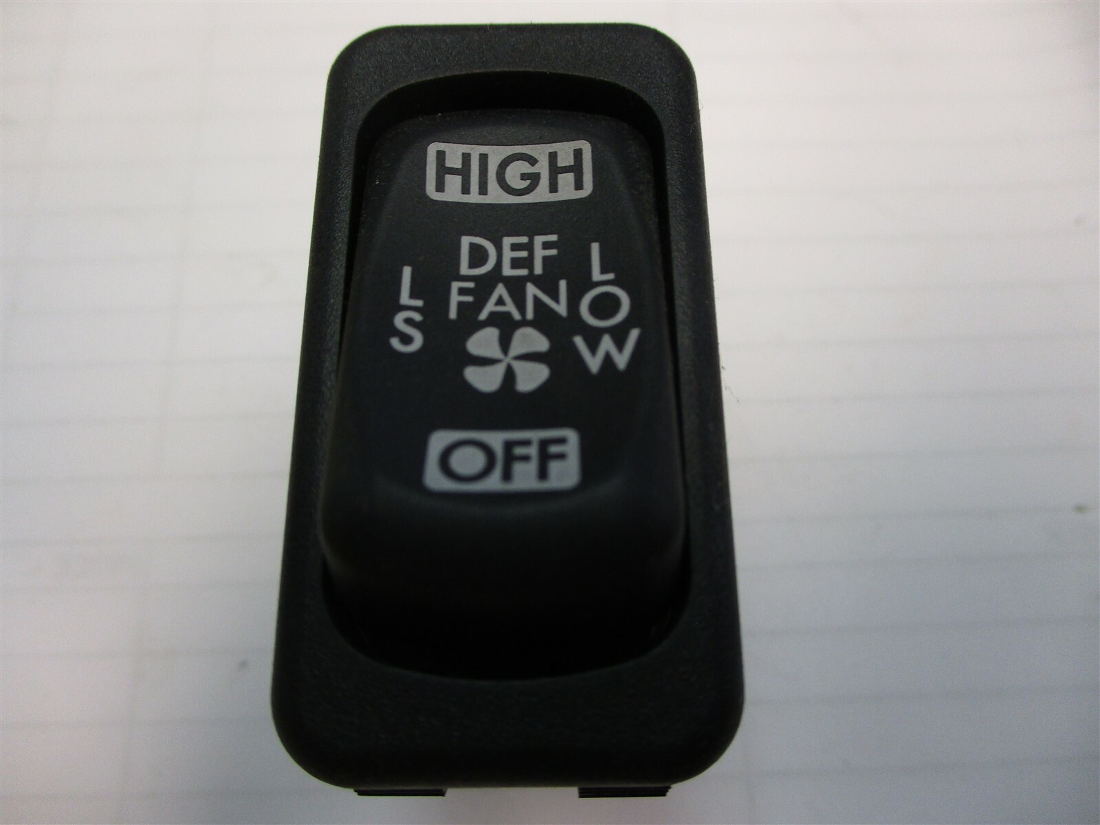 TBB-104238 NEW THOMAS BUS LH DEFROSTER SWITCH TBB104238 FREE SHIPPING ...