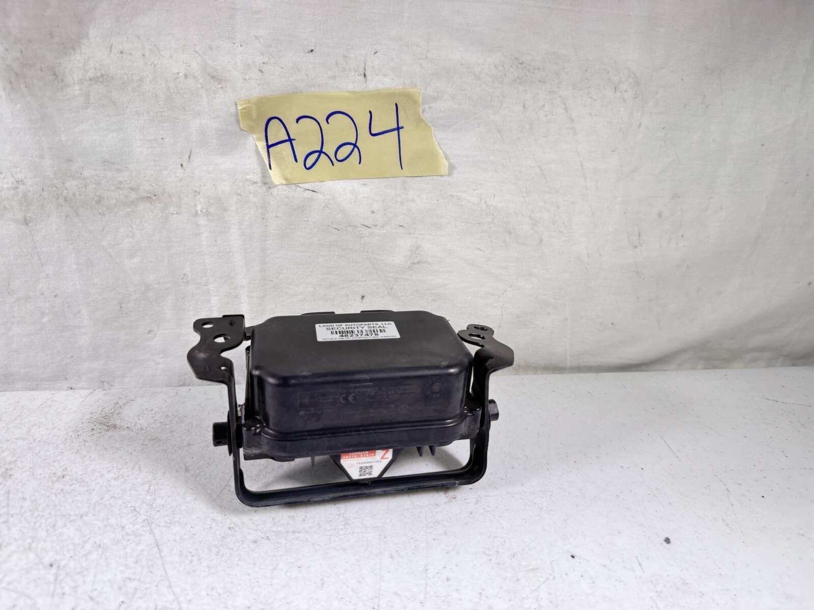 2016 2017 2018 2019 Toyota OEM Radar Cruise Control Distance Sensor ...