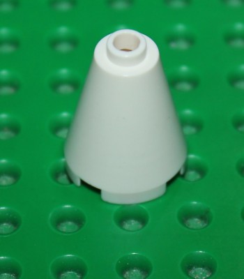 Lego White Cone 2x2x2 ref 3942c/sets 7579 6982 6881 7644 7893 5843 5850 ...