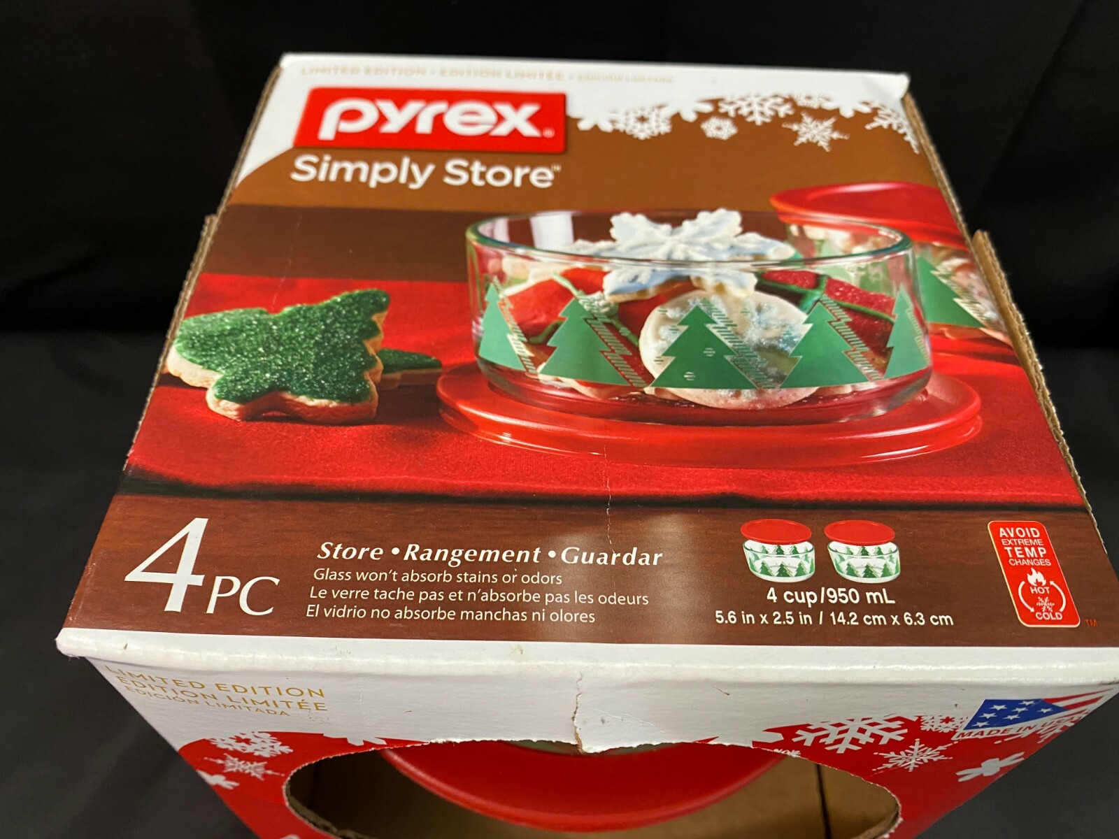 NEW! Pyrex Simply Store 4 Piece Storage Set "CHRISTMAS TREES" Limited ...
