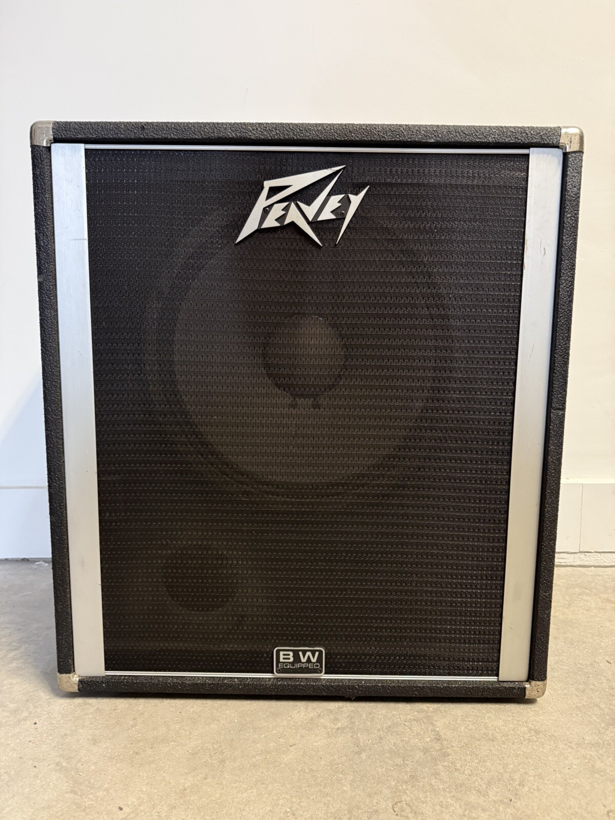 Peavey 115 BW Enclosure 1x15" Bass Cabinet w/ Black Widow Speaker | eBay
