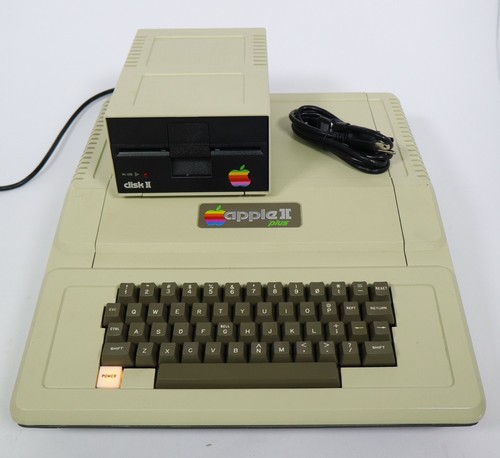 Apple II Plus Computer with Floppy Drive - cleaned, tested, and working ...