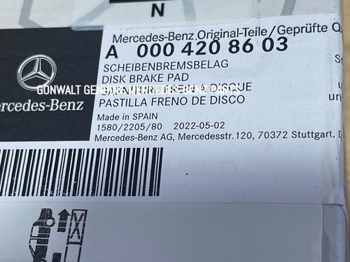 0004208200 Mercedes Benz Genuine Rear Brake Pad Set C class C300 C350e ...