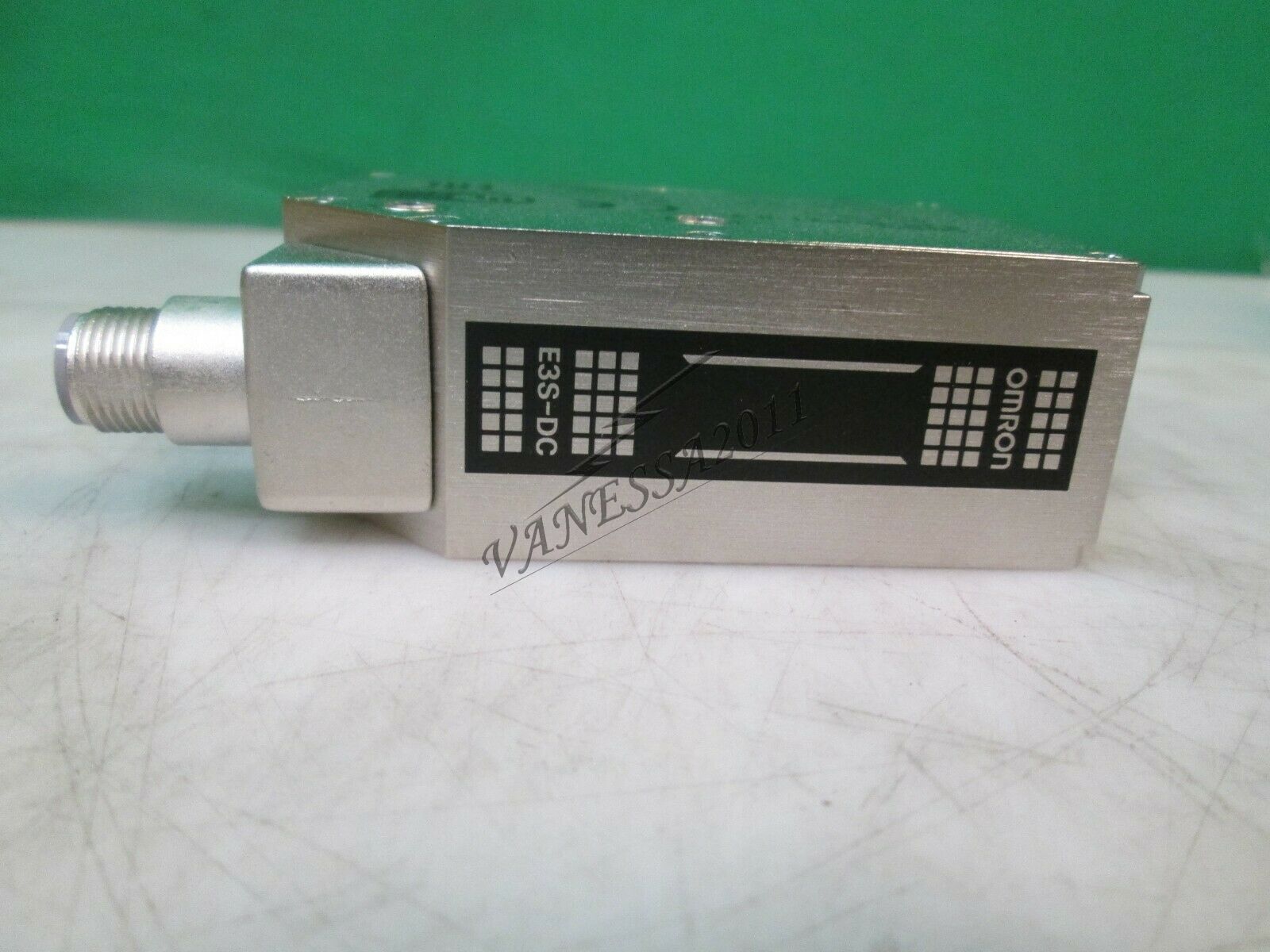 one Used Omron E3S-DCP21-IL3 E3SDCP21IL3 Color Mark Photoelectric ...