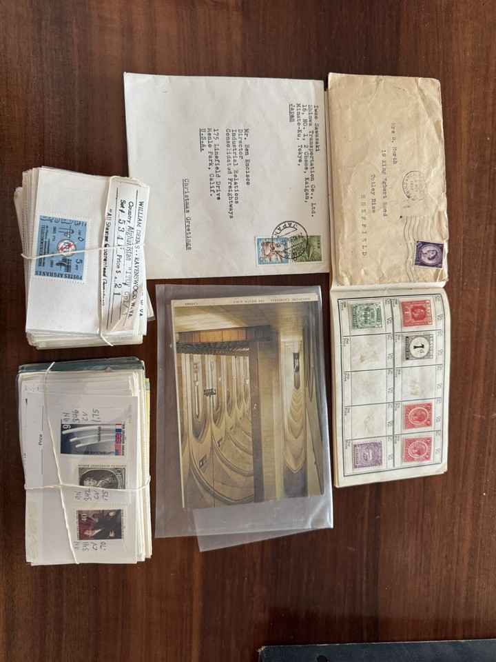 12.6 POUNDSLarge Flat-rate Priority Box of stamps 1000's Worldwide MIX ...