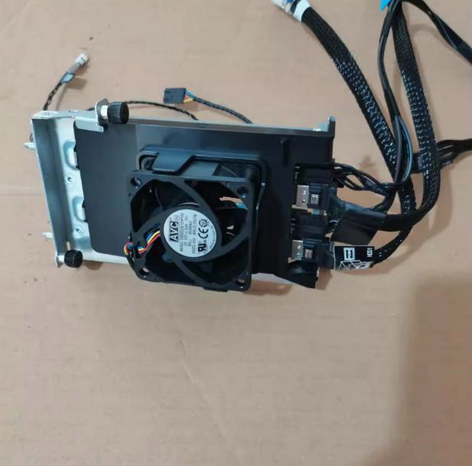 New Dell T5860 U.2 NVME Backplane Dual Port | eBay