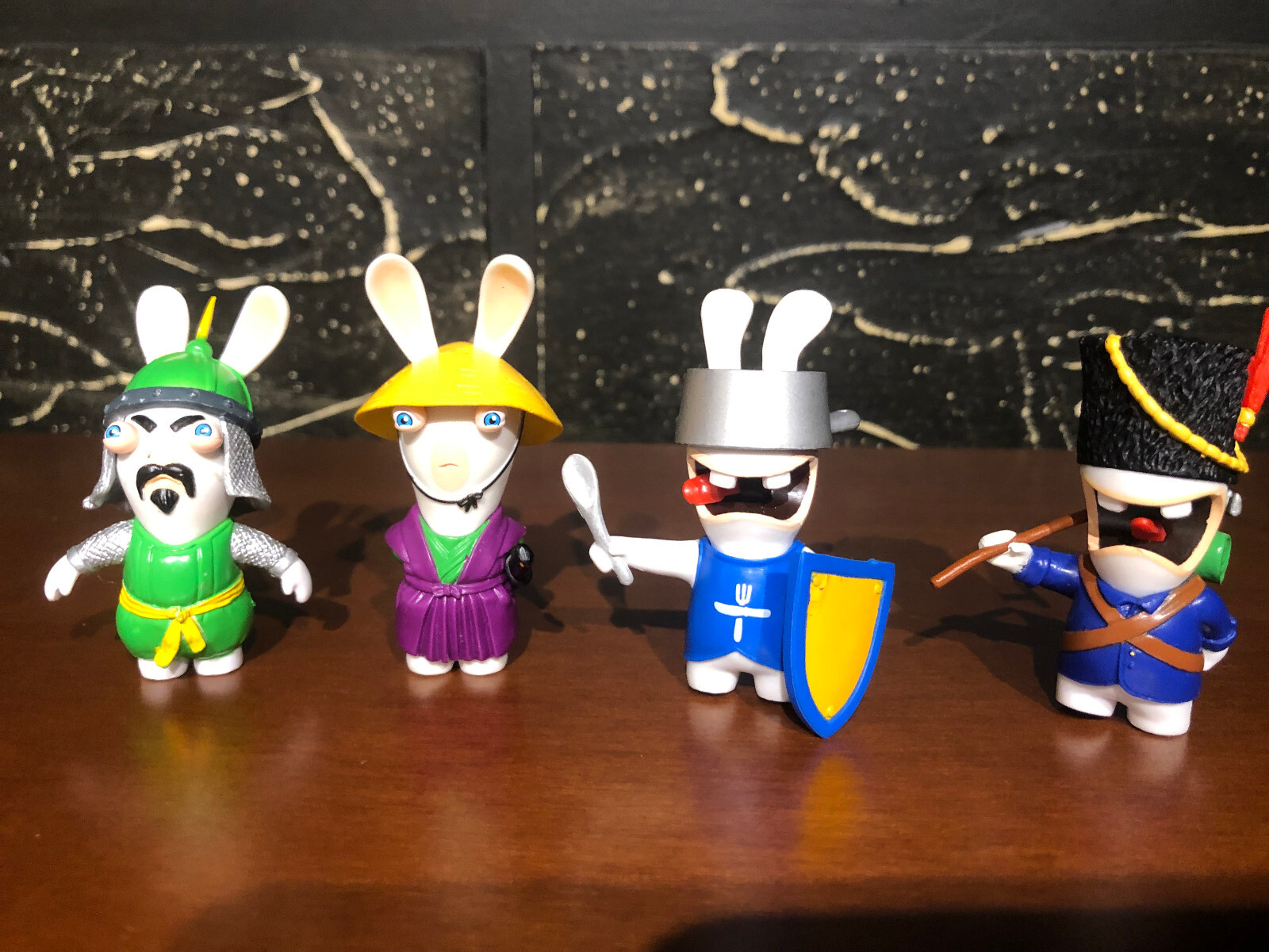 Rayman Rabbids Invasion MEGA Lot of 19 Rabbits UBI art Ubisoft & Card ...