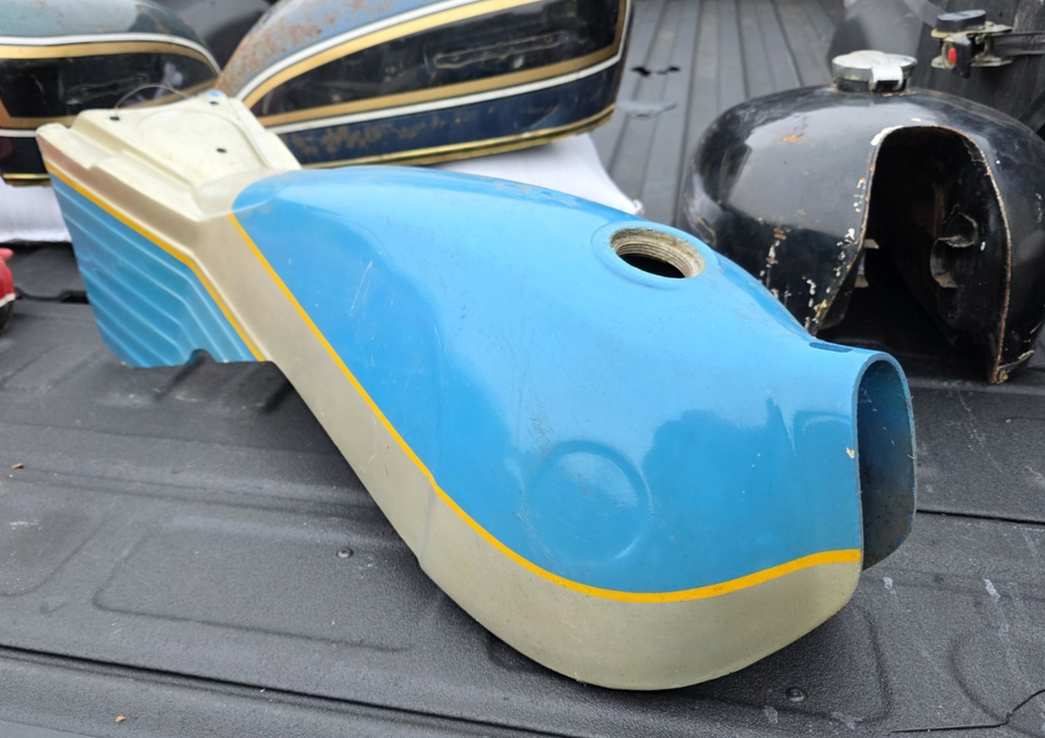 NOS VINTAGE BULTACO ALPINA MOTORCYCLE GAS TANK FIBERGLASS BLUE SILVER ...
