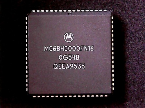 MC68HC000FN16 - Motorola Microcontroller 32-Bit 16MHz 68000 (PLCC-68 ...