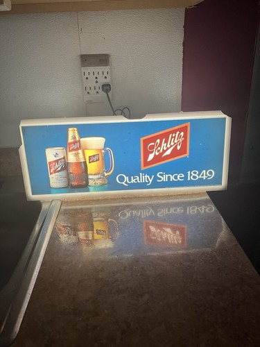 Vintage Schlitz Lighted Beer Sign- Man Cave Beer Sign. | eBay