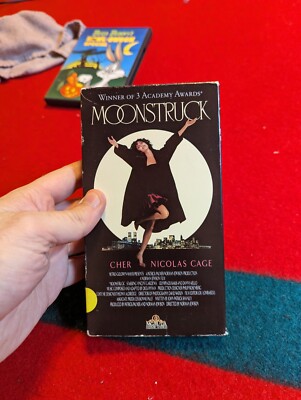 Moonstruck (VHS) Cher Nicolas Cage 27616113535| eBay