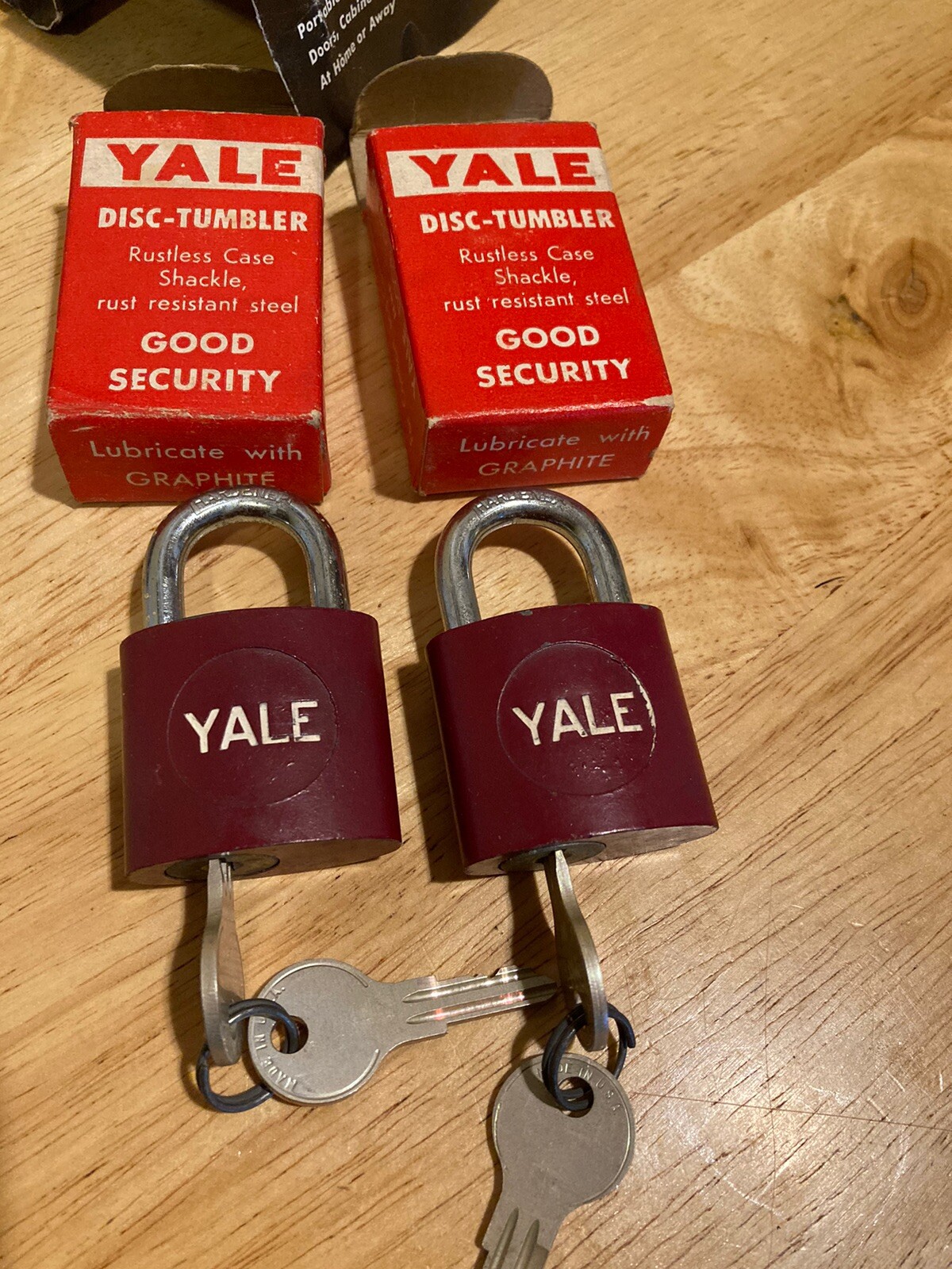 Two Vintage Yale 713J Padlocks + Travelok With Boxes Keys Travelock | eBay