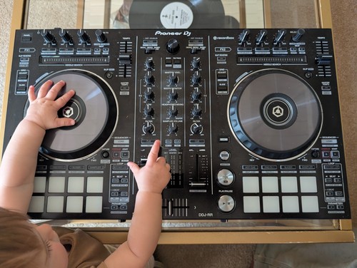 Pioneer DJ DDJ-RR - 2-Channel rekordbox dj Controller with Integrated ...